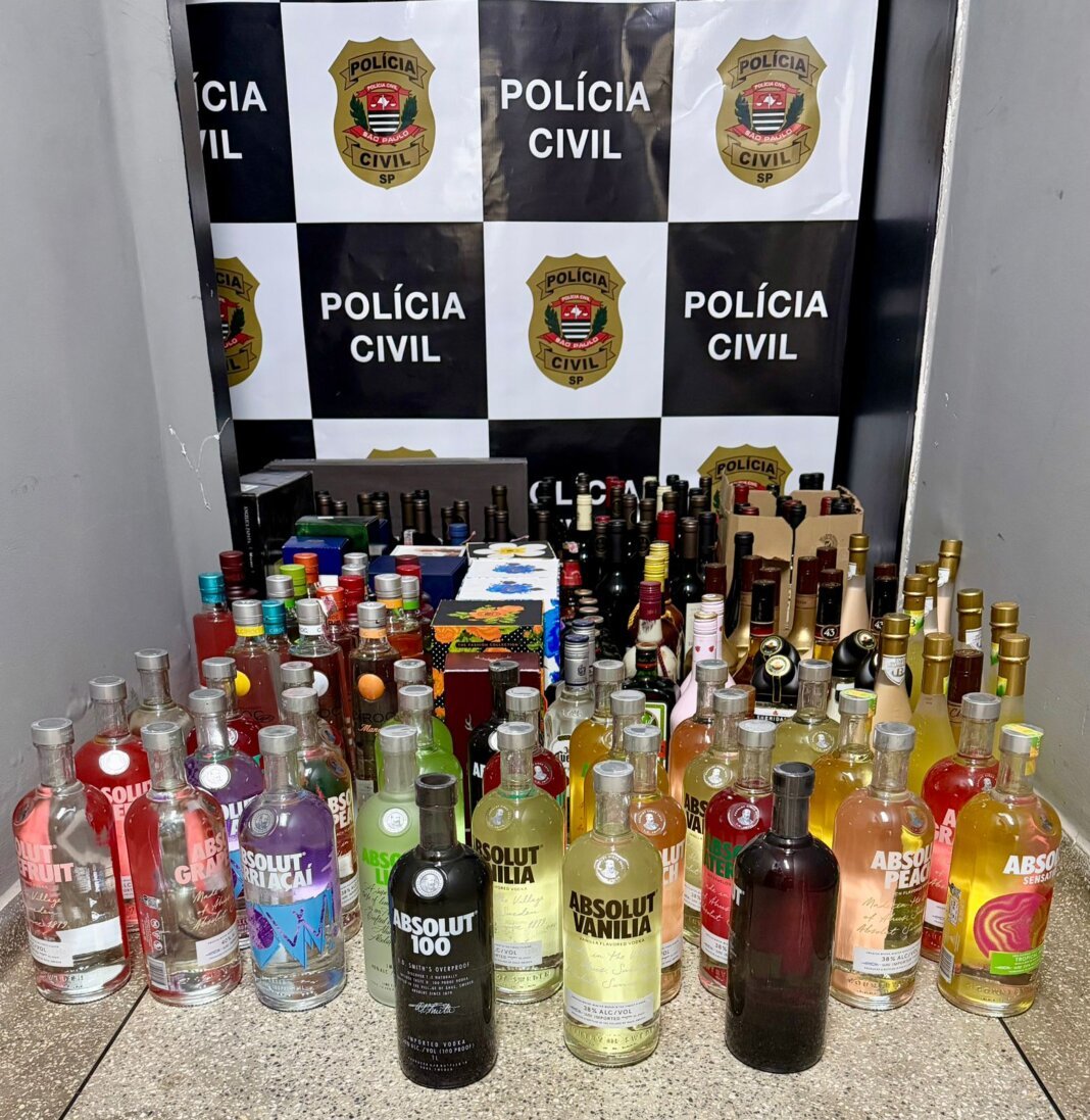 Polícia Civil apreende quase 200 garrafas de bebidas importadas ...